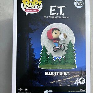 Funko | Toys | Funko Pop Moment Et Elliott Et Glow In The Dark | Poshmark